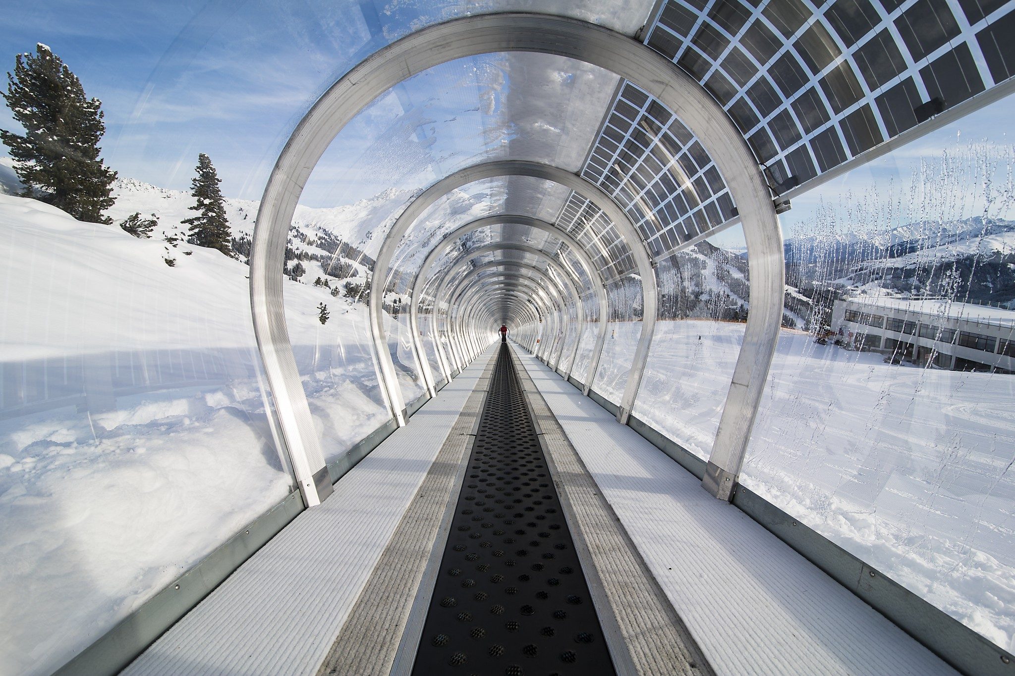 10 Of The World’s Most Amazing Ski Lifts - InTheSnow