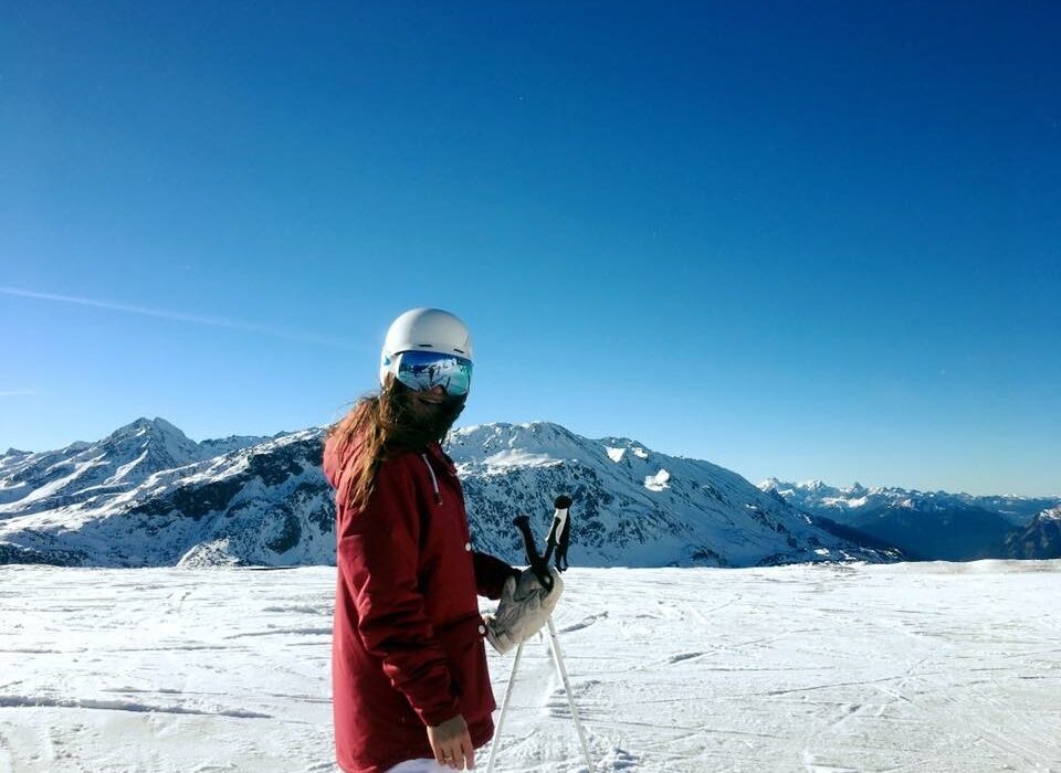 [Doing A Ski Season] A Day in the Life of... A Resort Rep - InTheSnow