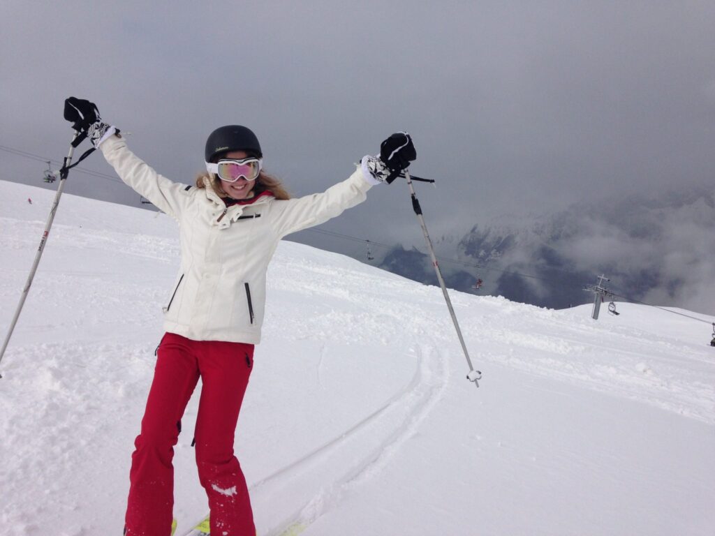 [Doing A Ski Season] A Day in the Life of... A Resort Rep - InTheSnow