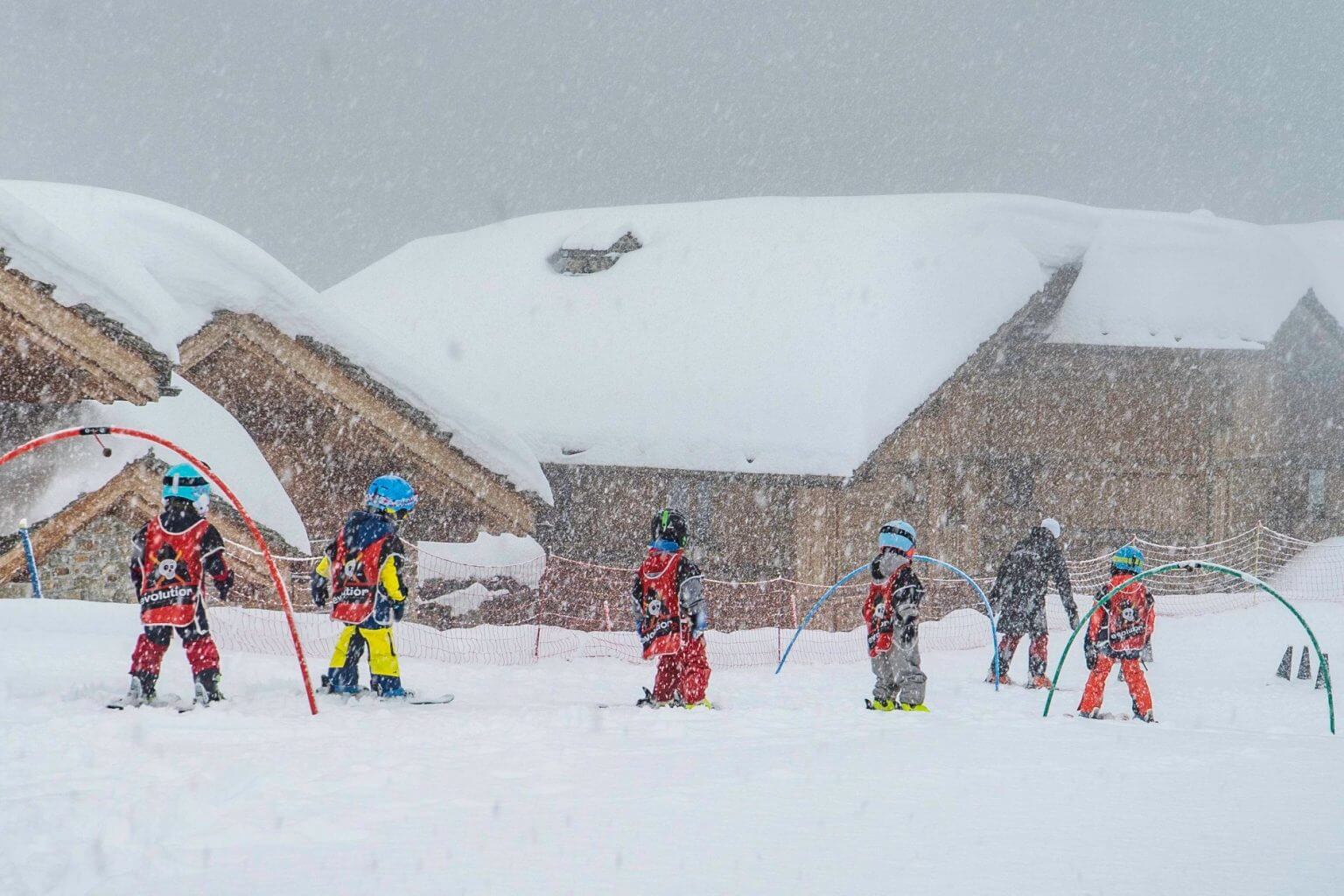7 Day Snowfall Totals Pass 1.5 Metres (5 Feet) At Some Resorts in the ...
