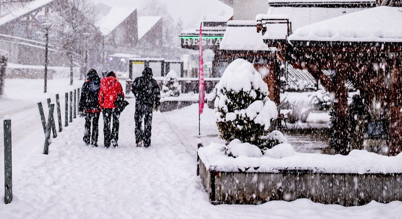 Heavy Snowfall in the Alps - InTheSnow
